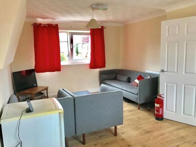 House share to rent