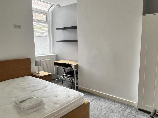 House share to rent