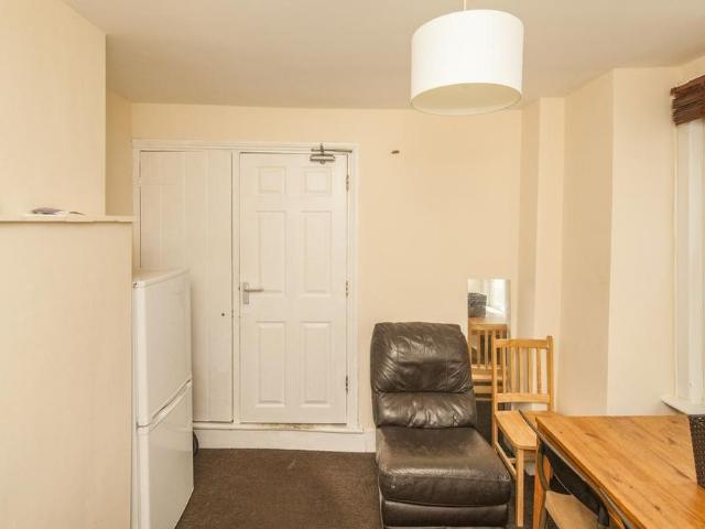 House share to rent