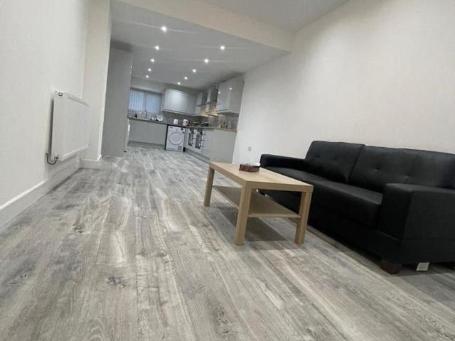 House share to rent