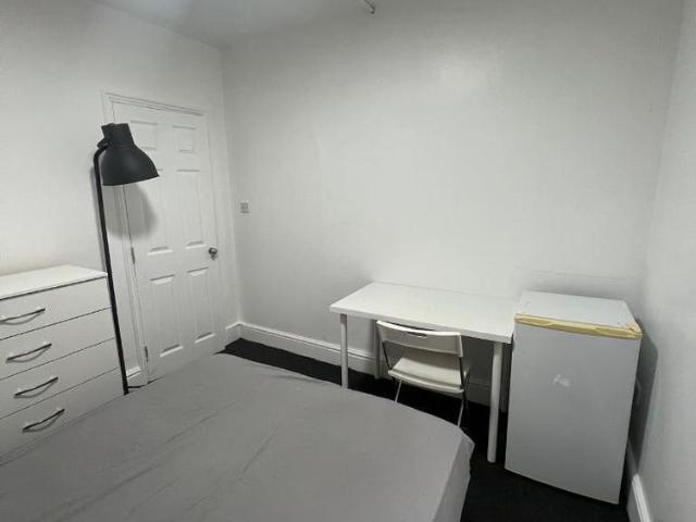 House share to rent