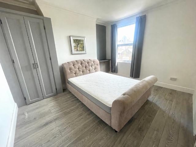 House share to rent