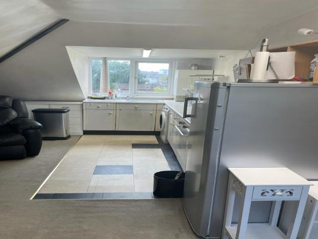 House Share Wallington £900 pcm