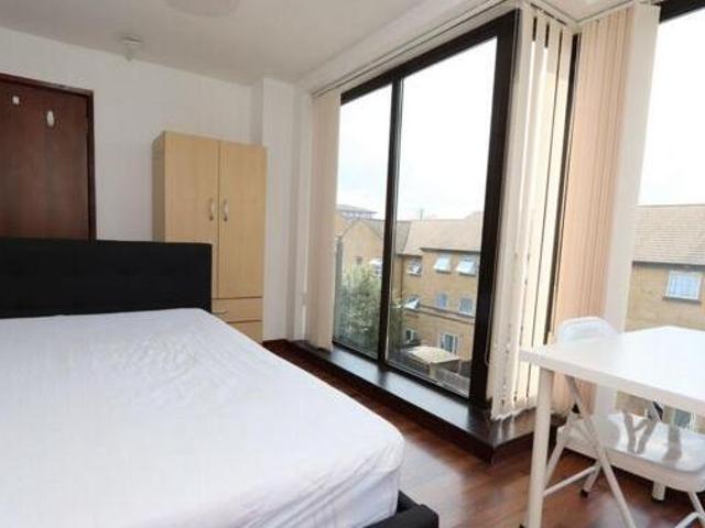 House Share For Rent In 4 Westferry Road, Canary Wharf