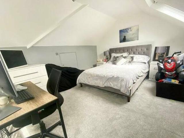 House share for rent in The Glen Langley SL3
