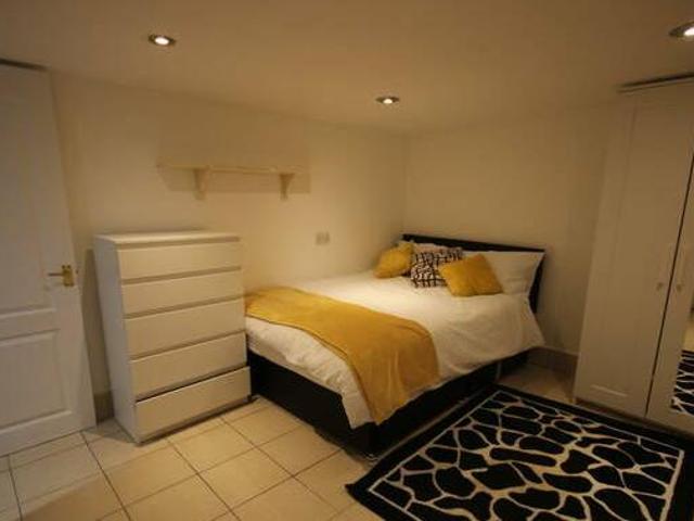 House share for rent in Vicarage Road WATFORD WD18