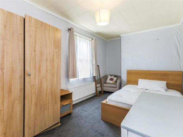 House share for rent in William Road, Sutton, SM1