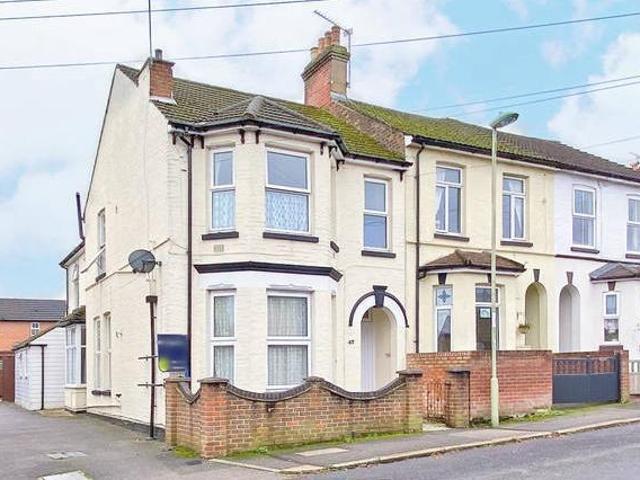 House share for rent in Alexandra Road GU11