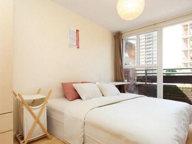 House Share For Rent In Bow