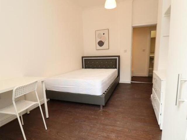 House Share For Rent In Brixton