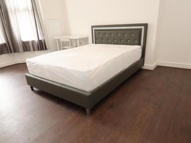 House Share For Rent In Brixton