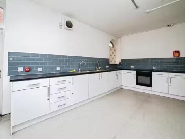 House share for rent in Chesterfield Road, Alfreton, DE55