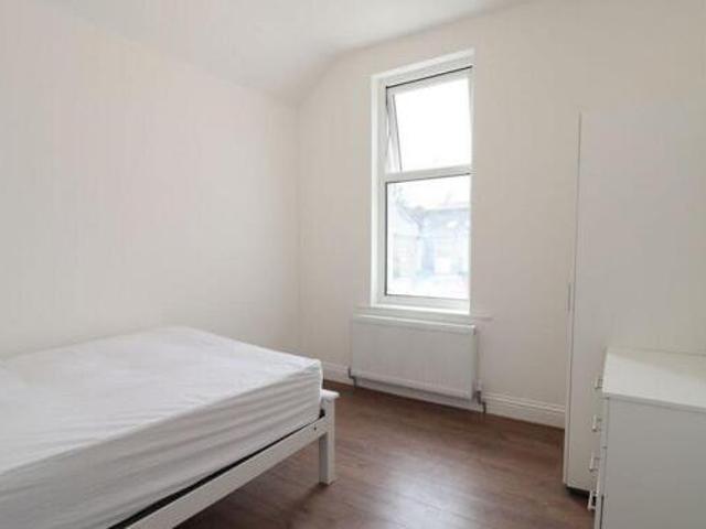 House Share For Rent In Colliers Wood
