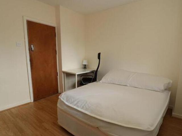House Share For Rent In Crossharbour,south Quay