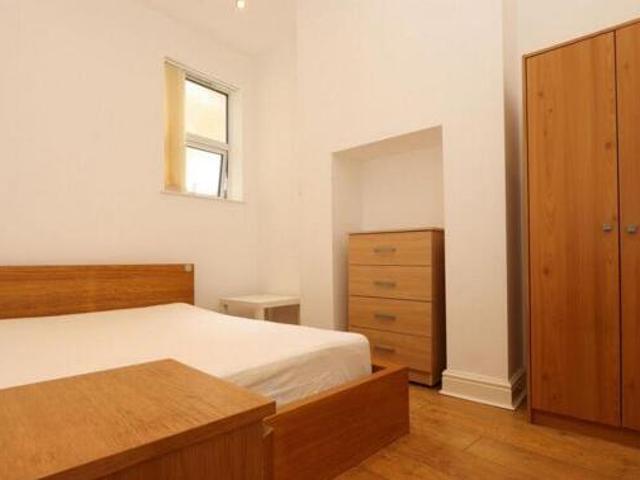 House Share For Rent In Crossharbour,south Quay