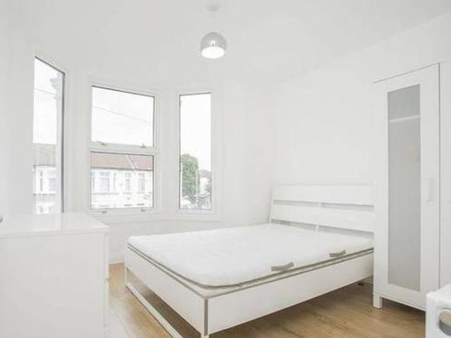 House share for rent in Kingston Road Ilford Essex IG1