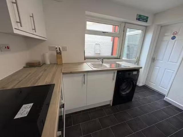 House share for rent in Meredith Street. Liverpool. L19 2PR, L19