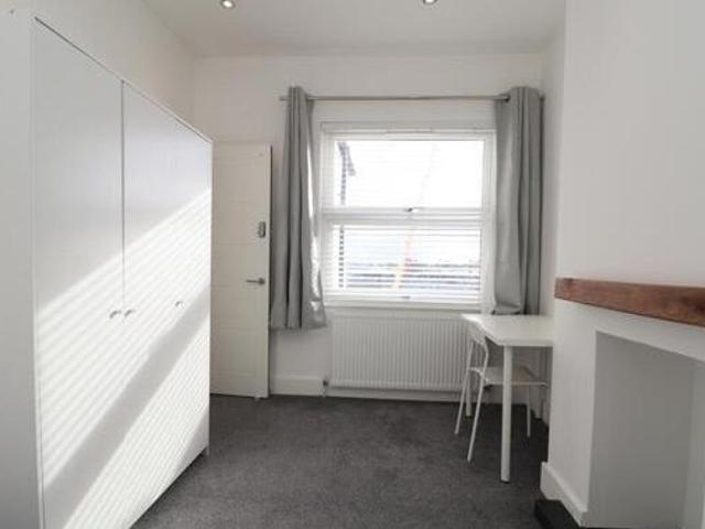 House Share For Rent In North Acton