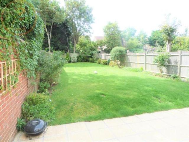 House share for rent in Robinson Road, London, SW17