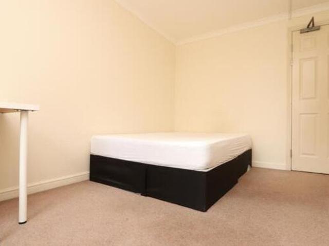 House Share For Rent In South Quay