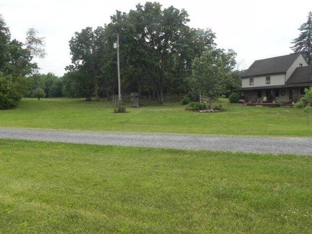 house Shippensburg PA ES104909584
