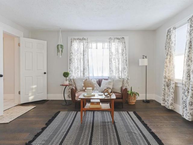 house South Bend IN DLS101445201
