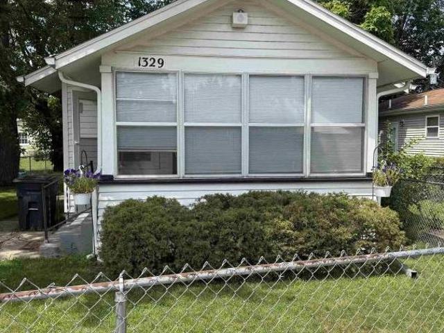house South Bend IN DS104180233