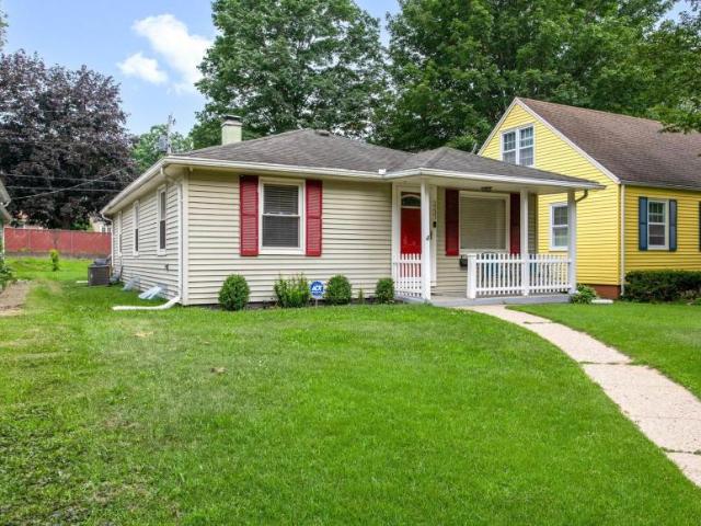house South Bend IN DS104322464