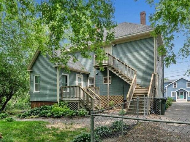 house South Portland ME ES104351679