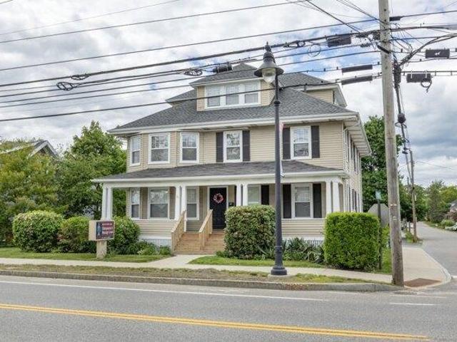 house South Portland ME ES104789603