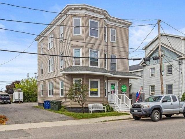 house South Portland ME ES104849401
