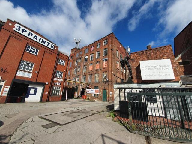 House Stockport Greater Manchester 103485894