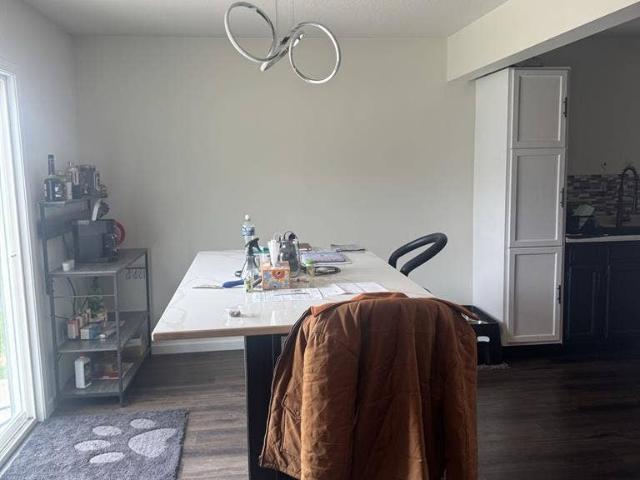 Housemate partially furnished