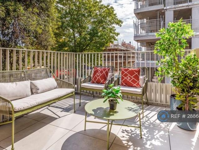 Housman Court, London, N15 1 bed flat to rent £1,900 pcm £438 pw