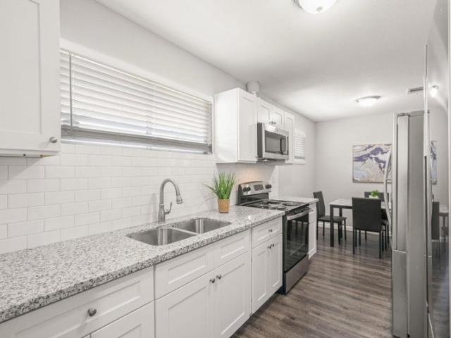 Houston CoLiving: Private Rooms Near Downtown | S