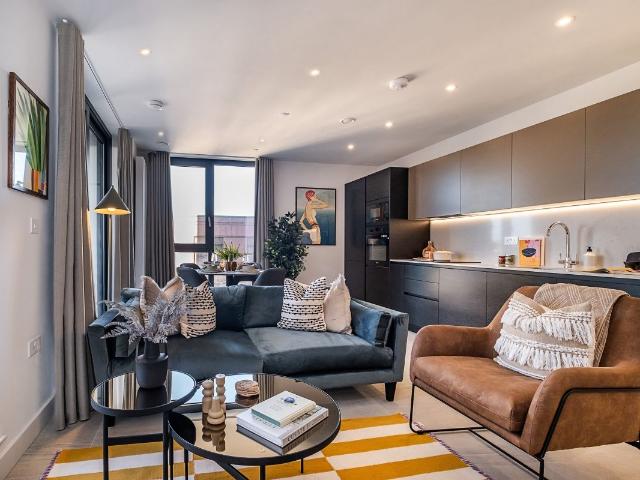 Hove Central, 11 Boulevard Place Brighton BN3, 2 bed flat to rent, £2,205 pcm | PrimeLocation