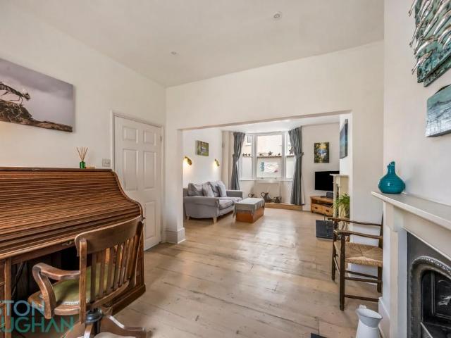 Hove, East Sussex BN3 3 bed terraced house to rent £2,950 pcm £681 pw