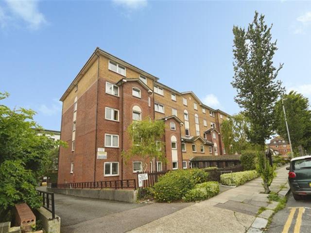 Hove, East Sussex 1 bedroom to let