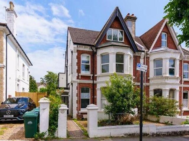 Hove Park Villas, Hove, 1 Bedroom Apartment