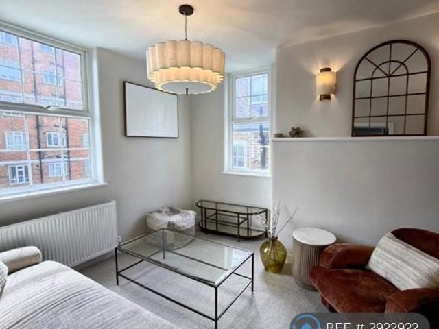 Hove St, Hove, BN3 2 bed flat to rent £2,250 pcm £519 pw
