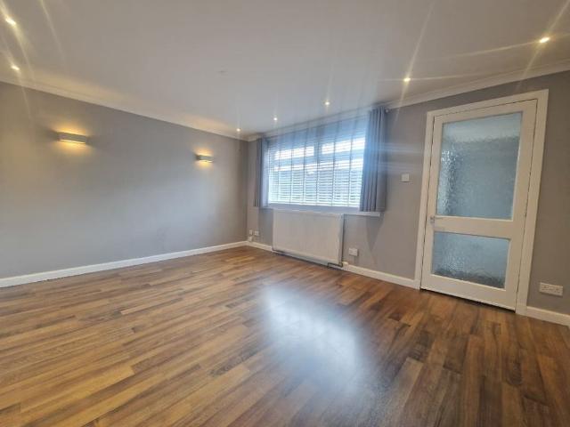 Howth Drive, Glasgow, Anniesland, G13 1RE