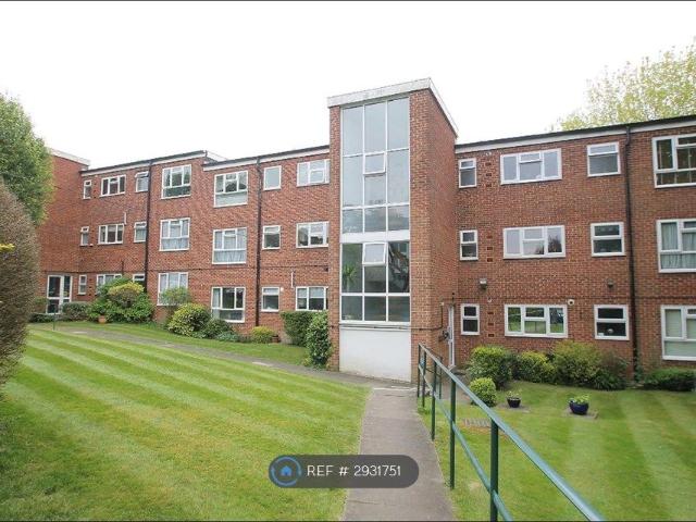 Howton Place, Bushey Heath, Bushey WD23, 2 bed flat to rent, £1,750 pcm | PrimeLocation