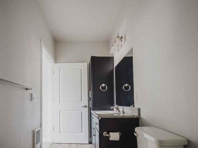Howard Commons 3 Bedroom Apartment for Rent at 3240 Harold Dr Ne, Salem, OR 97305 North Lancaster