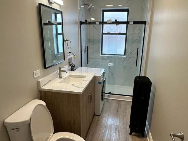 Howard Beach Apartments 2 Bedroom Apartment for Rent at 1310 W Howard St, Chicago, IL 60626 Rogers Park