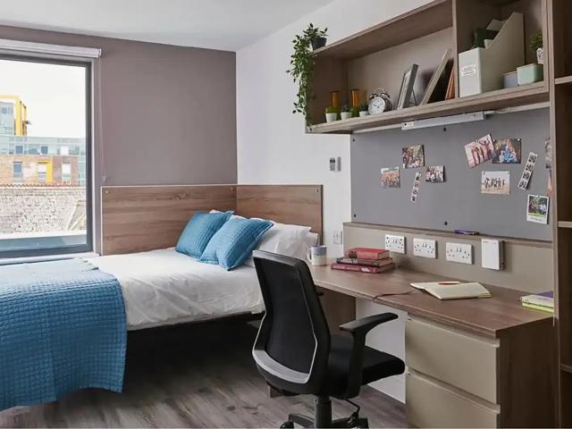 Howard Gardens, Cardiff Student Accommodation | Amber