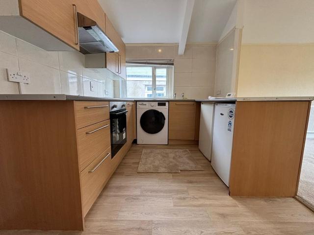 Howard Gardens, City Centre CF24, 2 bed flat to rent, £950 pcm | PrimeLocation
