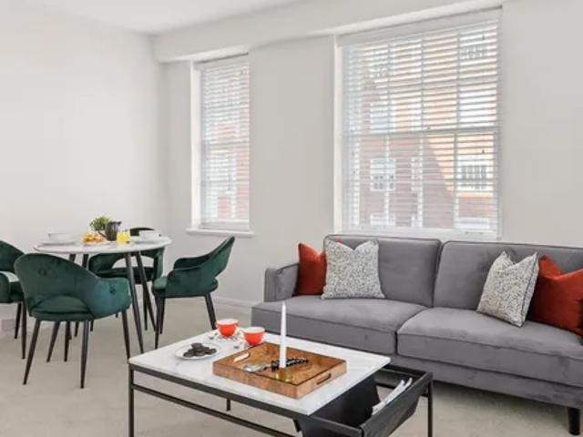 Howard House, Dolphin Square West, London, SW1V 3PH, United Kingdom | 2 bed apartment for rent #134072401 | Rentberry