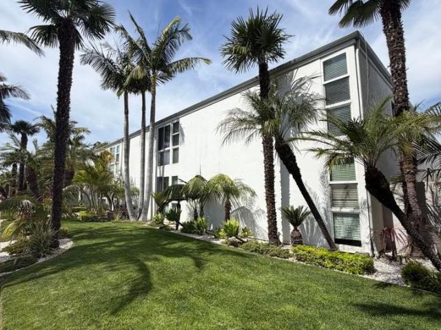 Howard & Lexington Apts 2 Bedroom Apartment for Rent at 4461 Howard Ave, Los Alamitos, CA 90720 Apartment Row