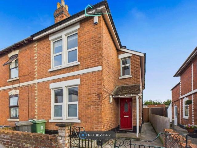 Howard St, Gloucester GL1, 3 bed semi detached house to rent, £1,350 pcm | PrimeLocation