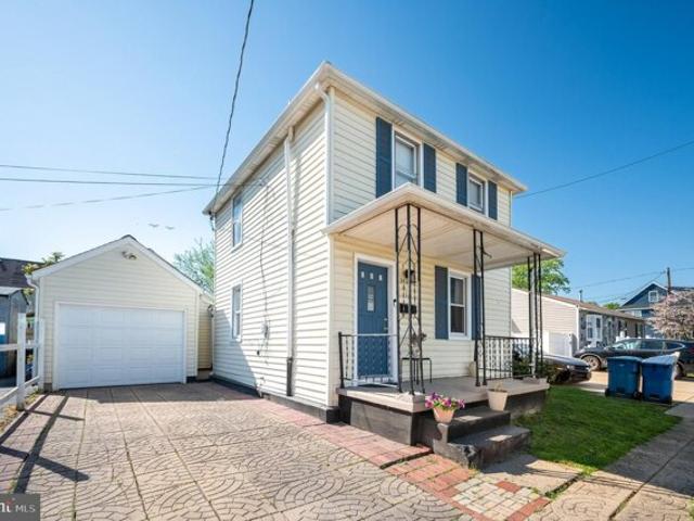 Howard St, Wilmington, Home For Sale